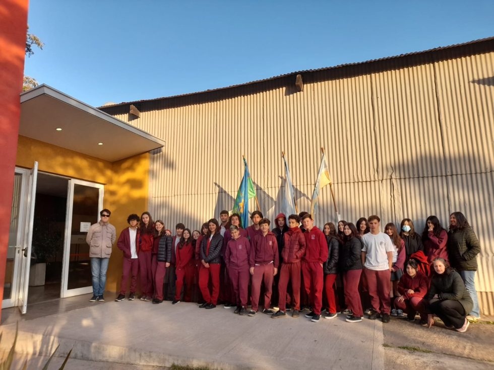 ESTUDIANTES DEL INSTITUTO NUESTRA SEÑORA DEL ROSARIO Y DEL INSTITUTO Nº ...