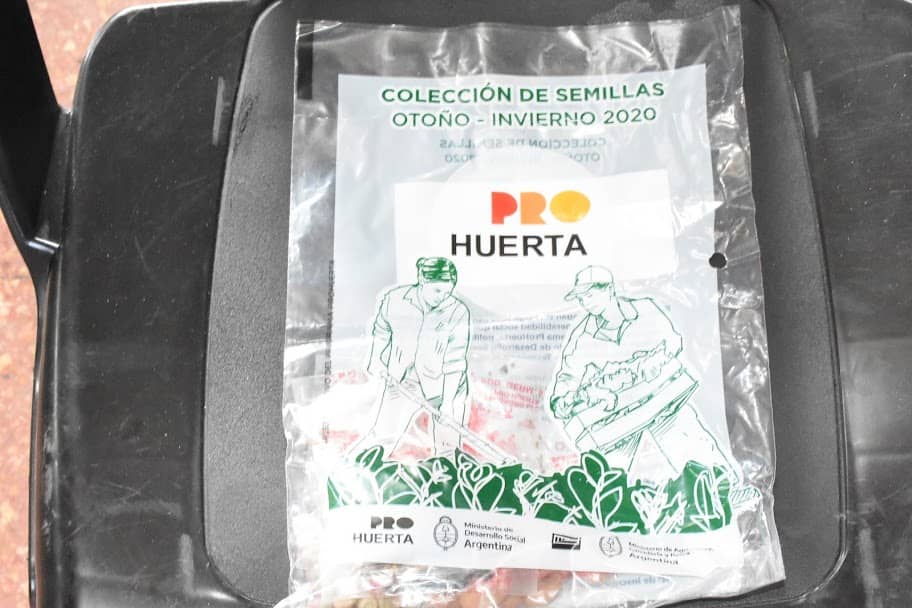 SE ENTREGARON 170 BOLSAS DE SEMILLAS DE LA COLECCIÓN OTOÑO-INVIERNO DEL ... SE ENTREGARON 170 BOLSAS DE SEMILLAS DE LA COLECCIÓN OTOÑO-INVIERNO DEL ...